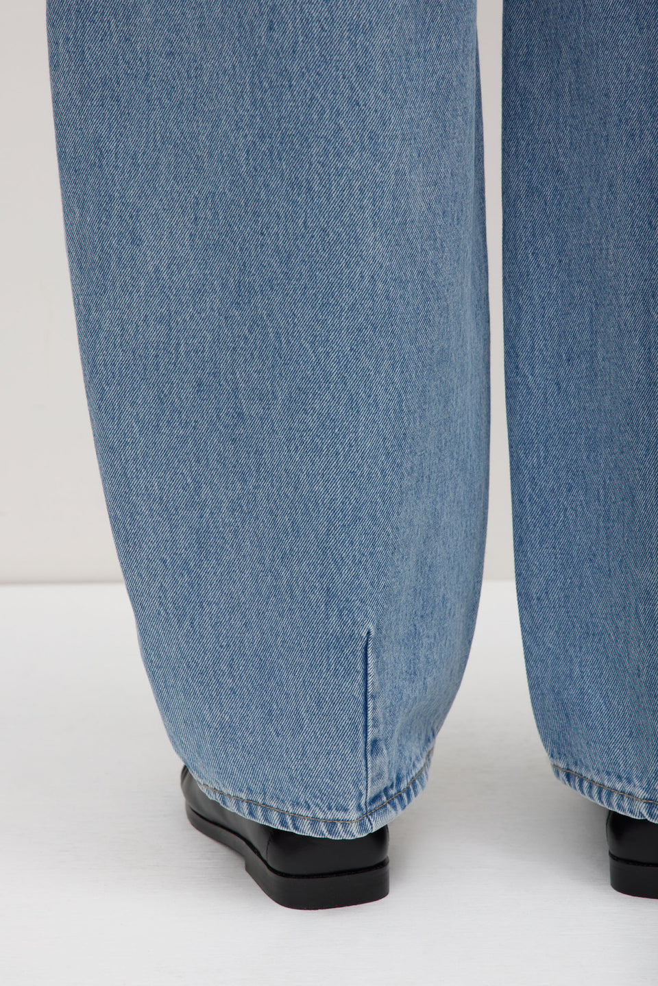 Womens High Rise Barrel Jean Indigo Fade | Assembly Label – Assembly ...