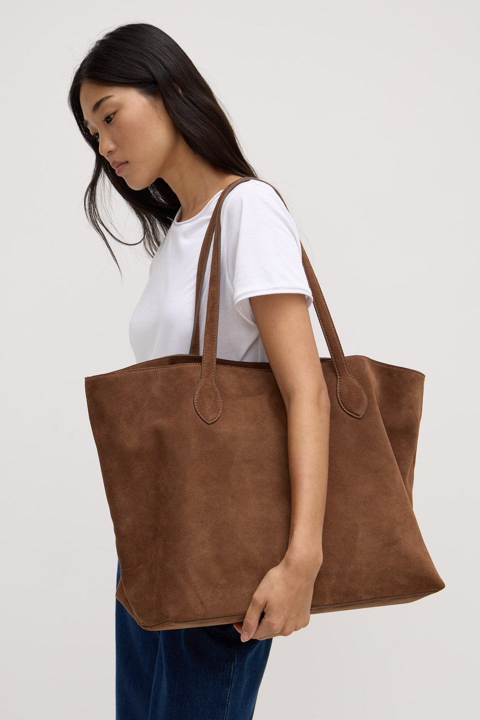 Olivia Suede Tote Bag Amaro | Assembly Label – Assembly Label International